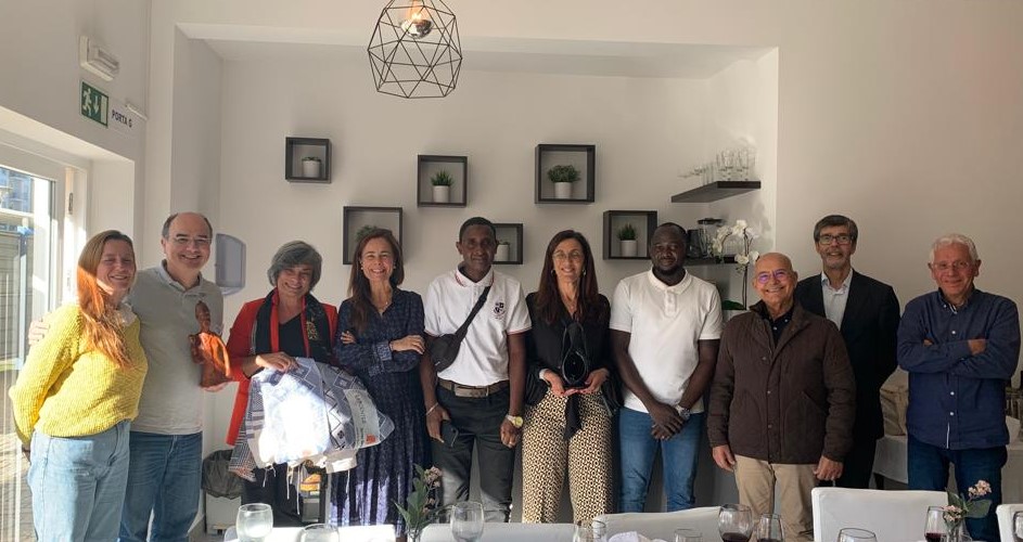 ESCO | Projeto de parceria com Liceu Titina Silá Oio/FARIM, Guiné ...